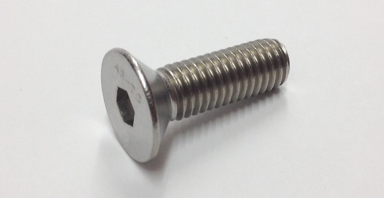 M8 x30 CSK SOCKET SS304