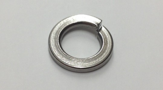 M4 SPRING WASHER SS316