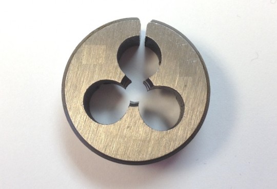 M20x1.5 2 OD BUTTON DIE CARBON STEEL